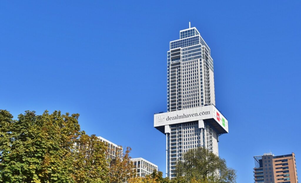 Glasschadeherstel op de 55e verdieping: Zalmhaventoren | Clarixy